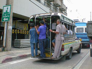 Taxi-bus drivers ask to raise fare to ten baht