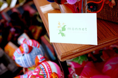 “monnet” กระเป๋าผ้ารวยเสน่ห์ พลิกโฉมล้านนาไทยให้อินเทรนด์