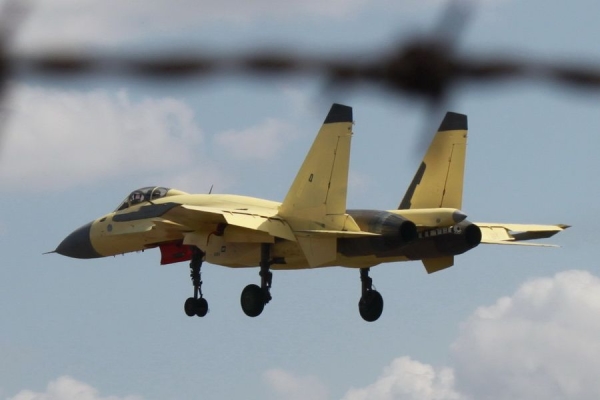 ฝรั่งชมเปาะ J-11 จีนสุดไฮเทค ไม่ได้ก๊อบ สื่อเวียดเกาะติด