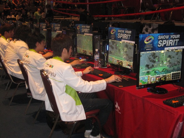 เปิดศึกการแข่งขัน Asiasoft All Star Battle 2012