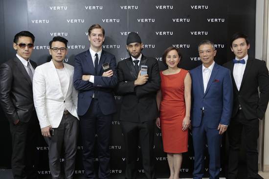 เปิดตัวแล้ว VERTU สมาร์ทโฟนสุดหรู มหาแพง!!