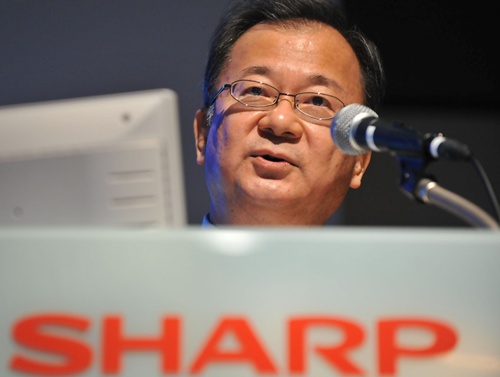 Japan's Sharp plunges on loss report