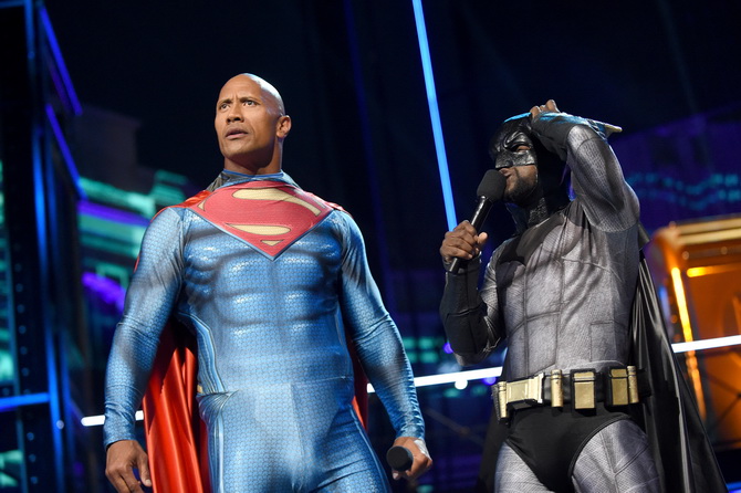 ชมภาพไฮไลท์รางวัลหนังขวัญใจมหาชน MTV Movie Awards "Star Wars" คว้า ...