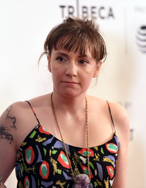Lena Dunham reveals hysterectomy at 31