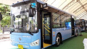 ขสมก.ไม่หยุดวิ่งเมล์ NGV 100 คันแรก ด้าน “อาคม” ยันไม่มีอำนาจสั่งหรือล้วงลูก