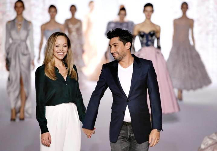 Ralph&Russo คาดว่าอยู่เบื้องหลังชุดวิวาห์ของพระคู่หมั้น
