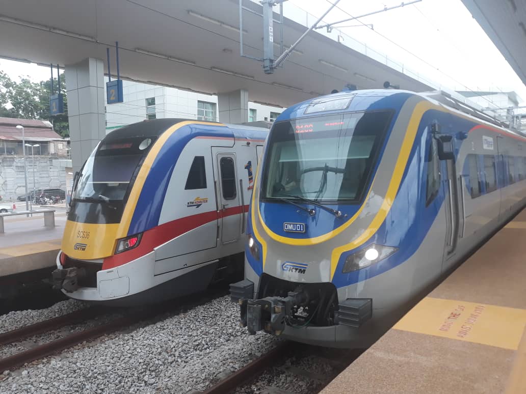เผยโฉม! รถไฟใหม่มาเลเซีย DMU Class 61 ระบบดีเซลพ่วงไฟฟ้า ใช้ทดแทนสาย ...