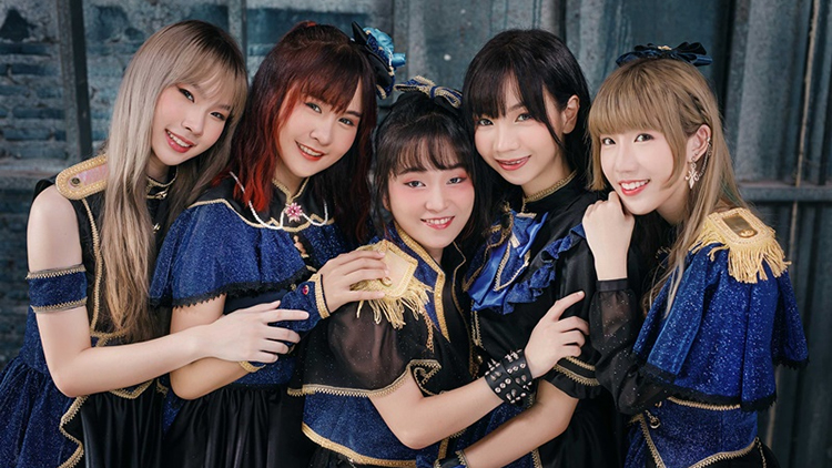 5 สาวไอดอลแบนด์ LaBis ประกาศยุบวง!