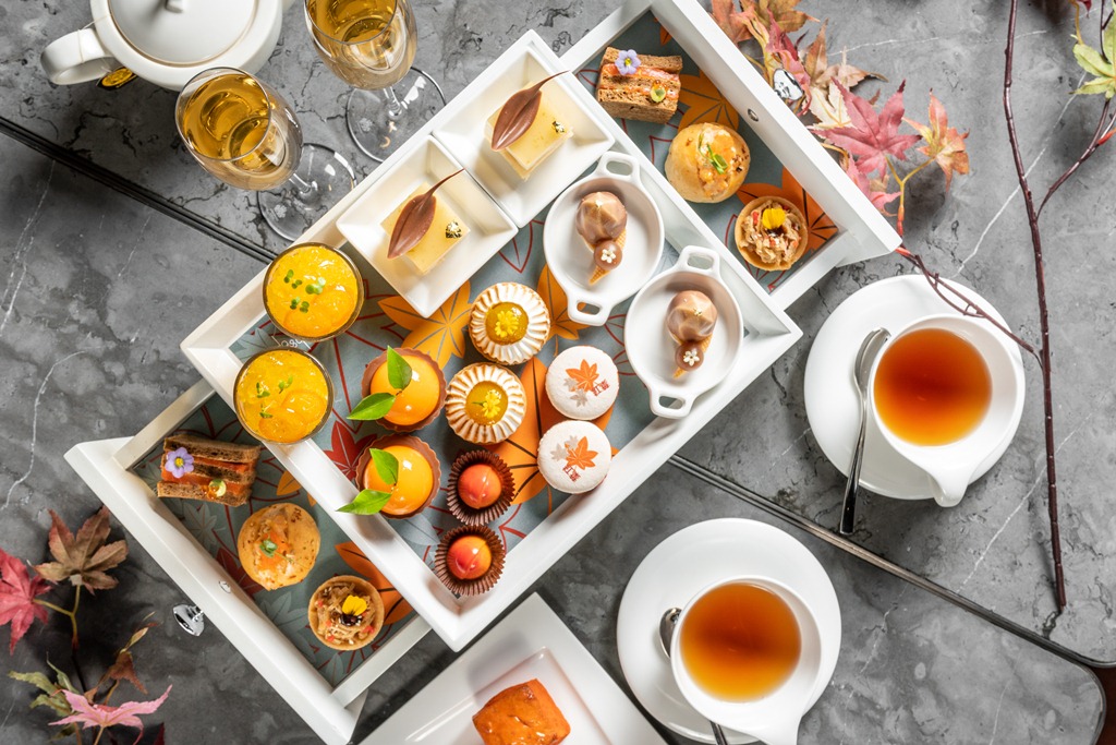 afternoon tea In the fall at Up and Above restaurant – Archyde