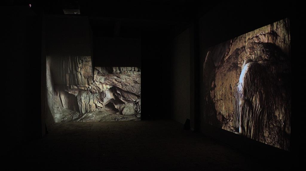 A Primordial Void นิทรรศการการจัดวางเสียงและวิดีโอ โดยศิลปิน จัน เพ็ญ ...