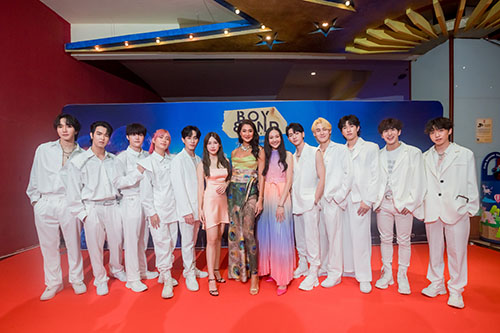 ไว้ลายตัวแม่ “ลูกเกด” นำทีมเดินพรมแดง รอบพรีวิว “Boyband The Series ...