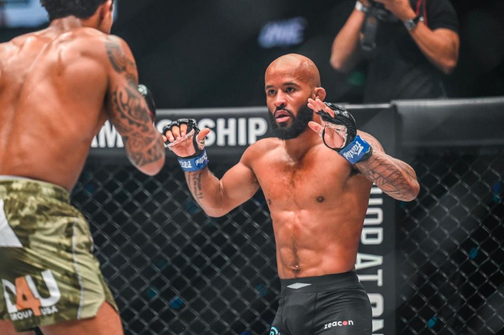 ประกาศศักดาแชมป์โลก MMA "ดีเจ" ขอทุ่มสุดตัวคว่ำ “อาเดรียโน” ต่อหน้า ...