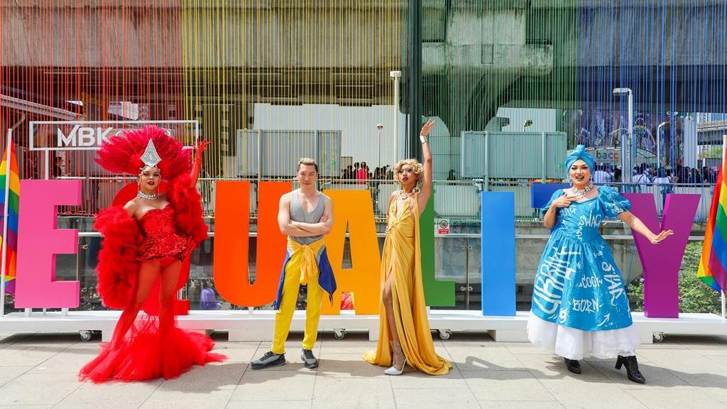 MBK รวมตัว Drag Queen ทั่วฟ้าเมืองไทยมาโชว์ศักยภาพ