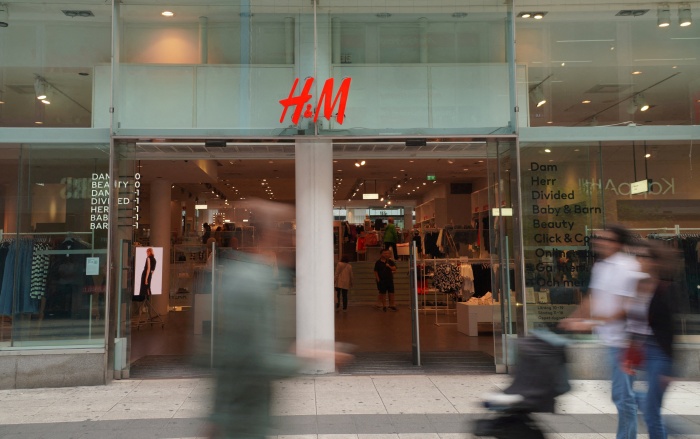 H&M ตรวจสอบข้อกล่าวหาแรงงานถูกละเมิดสิทธิในโรงงานพม่า