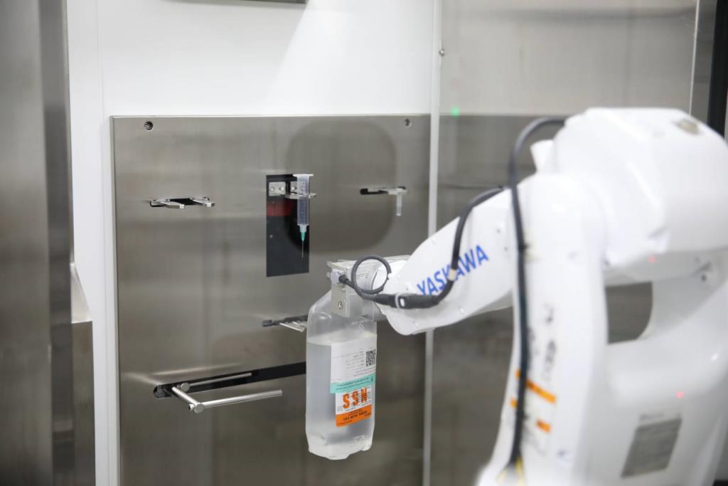 Mahavajiralongkorn Hospital: Robot-Prepared Chemotherapy - Ensuring ...