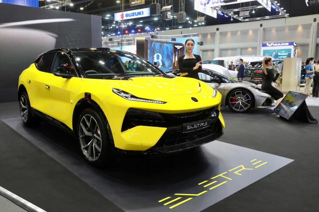 “Lotus” เผยโฉม 2 รุ่นเรือธง “Lotus Eletre” ราคาเริ่ม 5.89 ล้านบาท และ “Lotus Emira” ราคา 9.99 ...