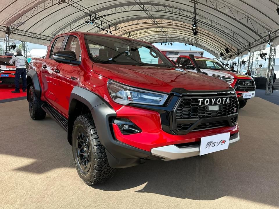 ปีหน้าขายแน่ Toyota Hilux Revo GR Sport ตัวใหม่