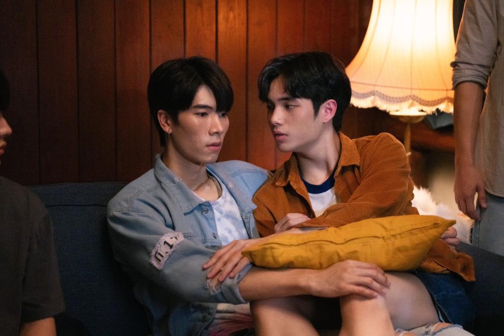 กรรมการอึ้ง! "DFF เพื่อนตาย" ซีรีส์วายมาแรงส่งท้ายปี หลอนจิกหมอน ออนอีพีแรกโซเชียลแตก