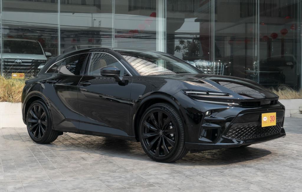 อีตั้น เปิดตัวรถ TOYOTA CROWN SPORT SUV ใหม่ รับจองราคาเริ่ม 3.69 ล้านบาท