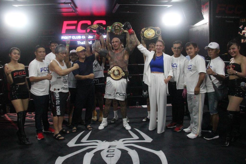 "อเลสซิโอ้ บิซุสตติ" ชนะTKO ยก 4 คว้าเข็มขัดแชมป์ WBA ASIA ได้สำเร็จ