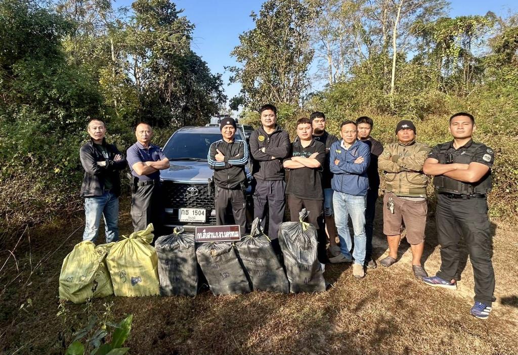 นบ.ยส.24 ผนึกตำรวจนครพนม สกัดยานรกล็อตใหญ่ ยึดยาบ้าเกือบล้านเม็ด คนร้าย ...